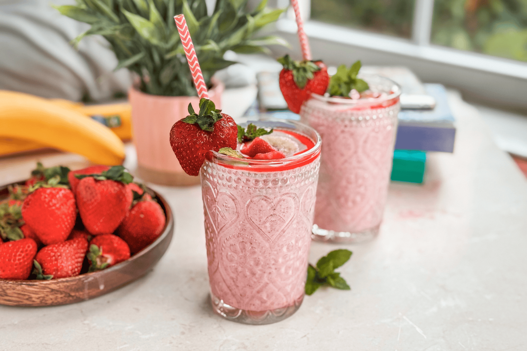 Strawberry Banana Smoothie • Sandra's Easy Cooking