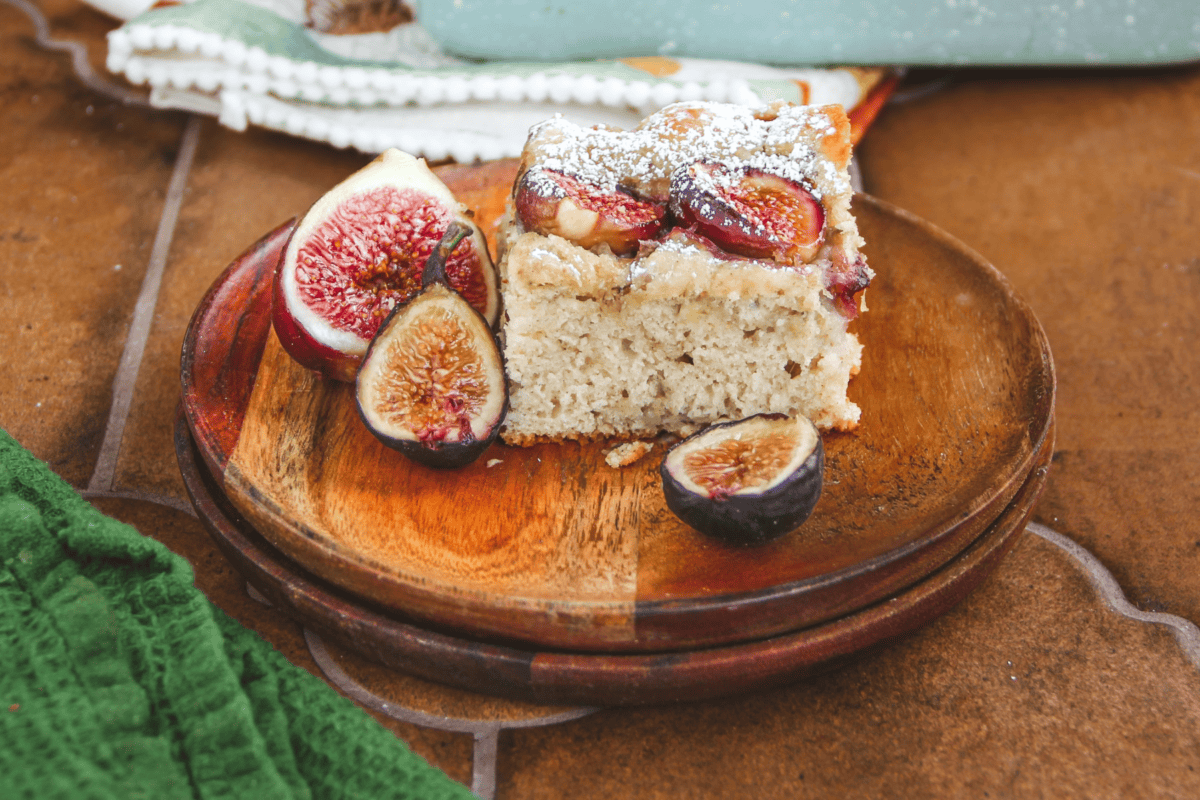 Banana Bread with Figs • Sandra's Easy Cooking